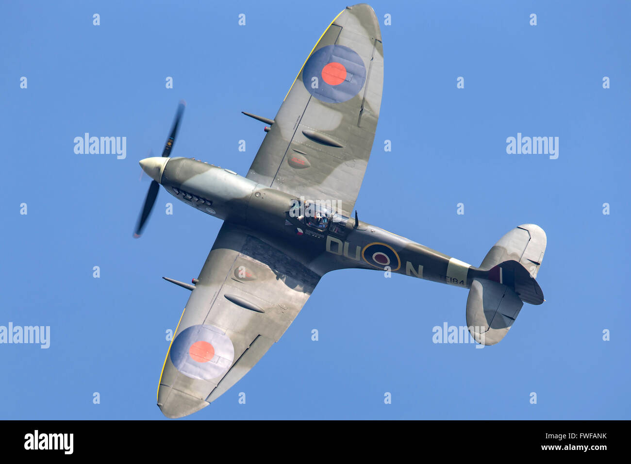 Supermarine Spitfire LF16E (Mk.XVI, Mk.16) Iconic British World War II ...