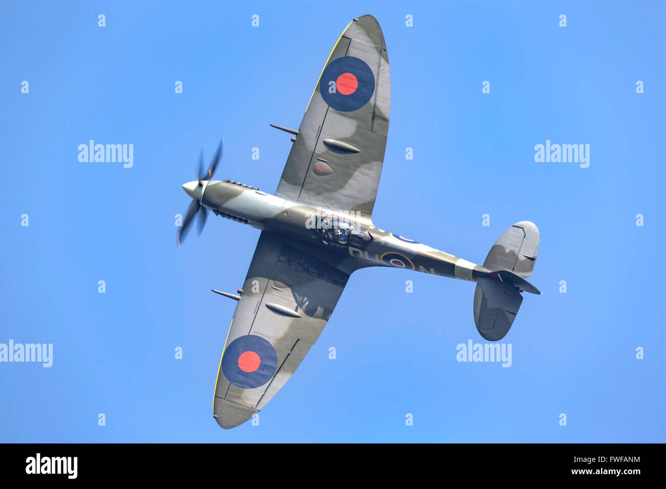 Supermarine spitfire mk xvi hi-res stock photography and images - Alamy