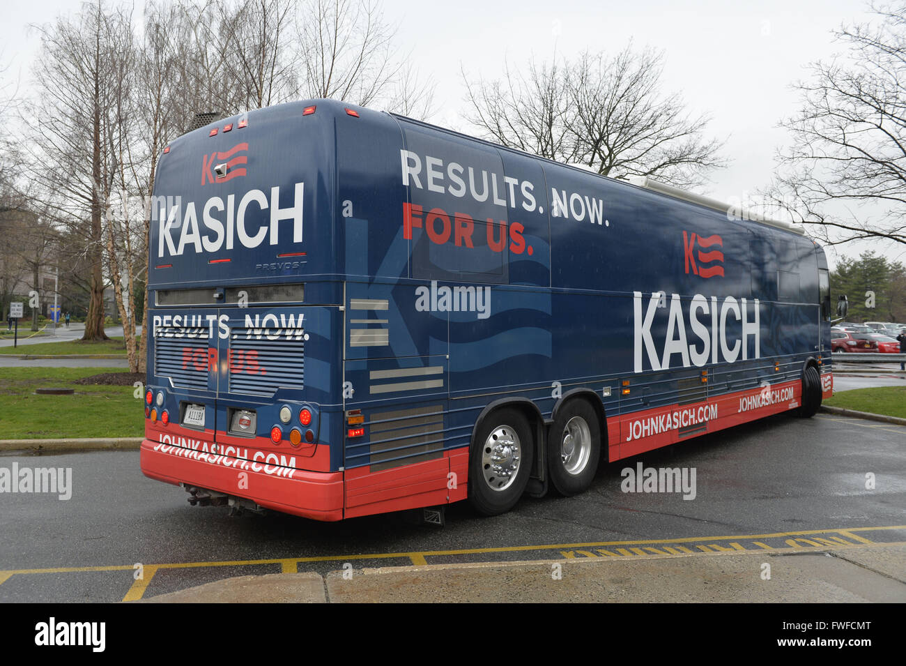 Campaign trail bus hi-res stock photography and images - Alamy