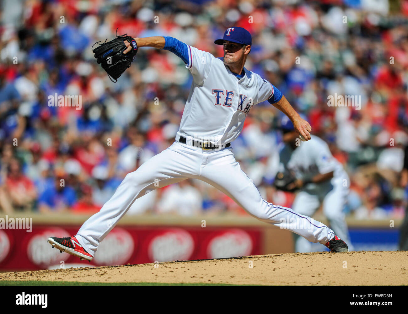 APR 04, 2016: Texas Rangers starting pitcher Cole Hamels #35 pitched 7 ...
