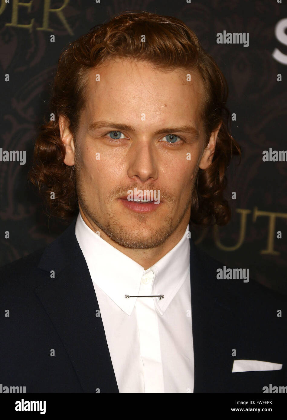 Sam heughan outlander hi-res stock photography and images - Alamy
