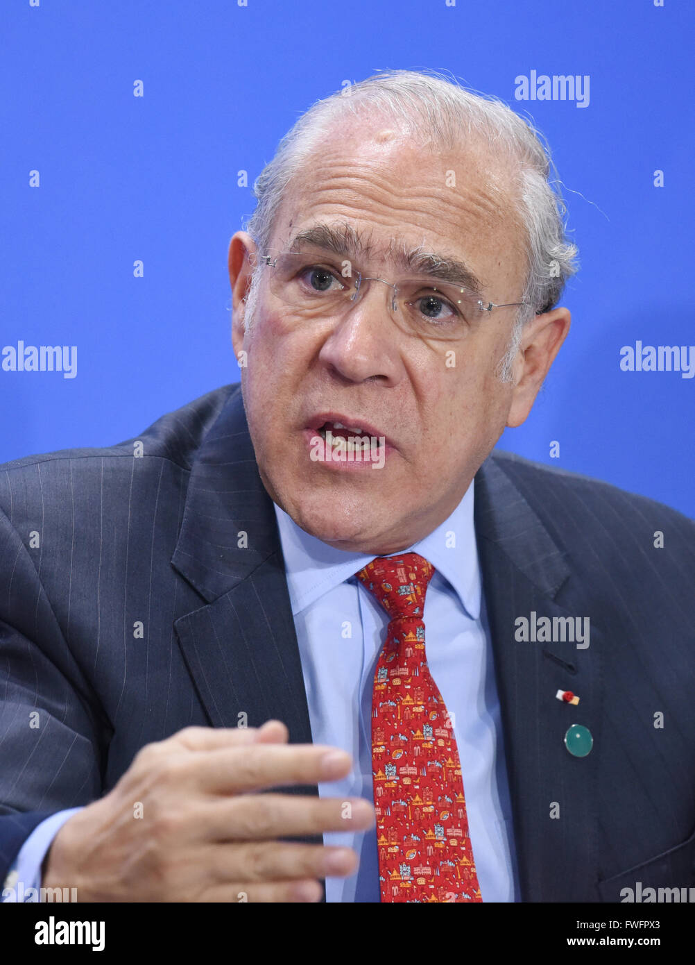 Chancellor and angel gurria hi-res stock photography and images - Alamy