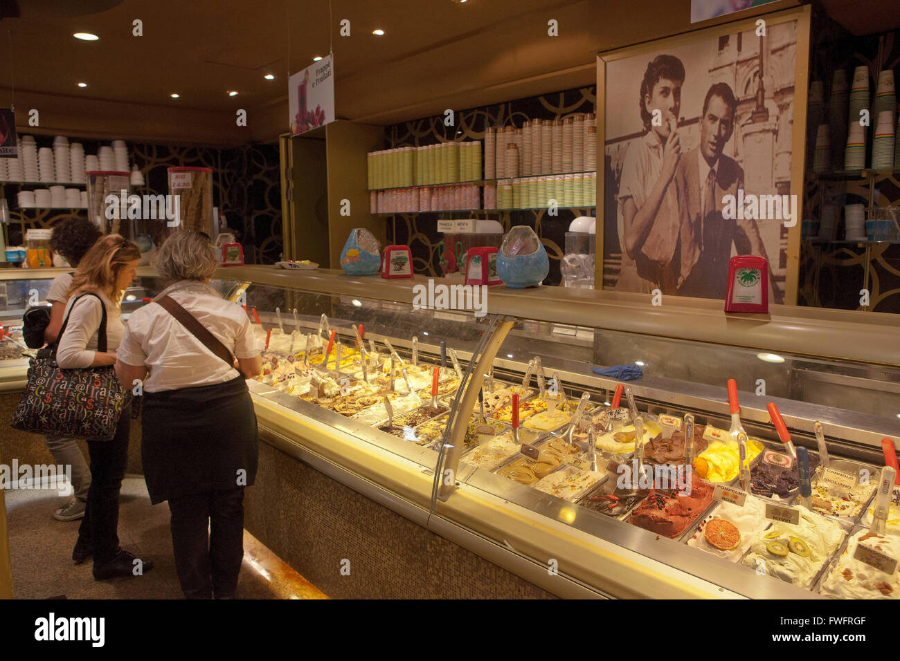 Italy rome giolitti ice cream hi-res stock photography and images - Alamy