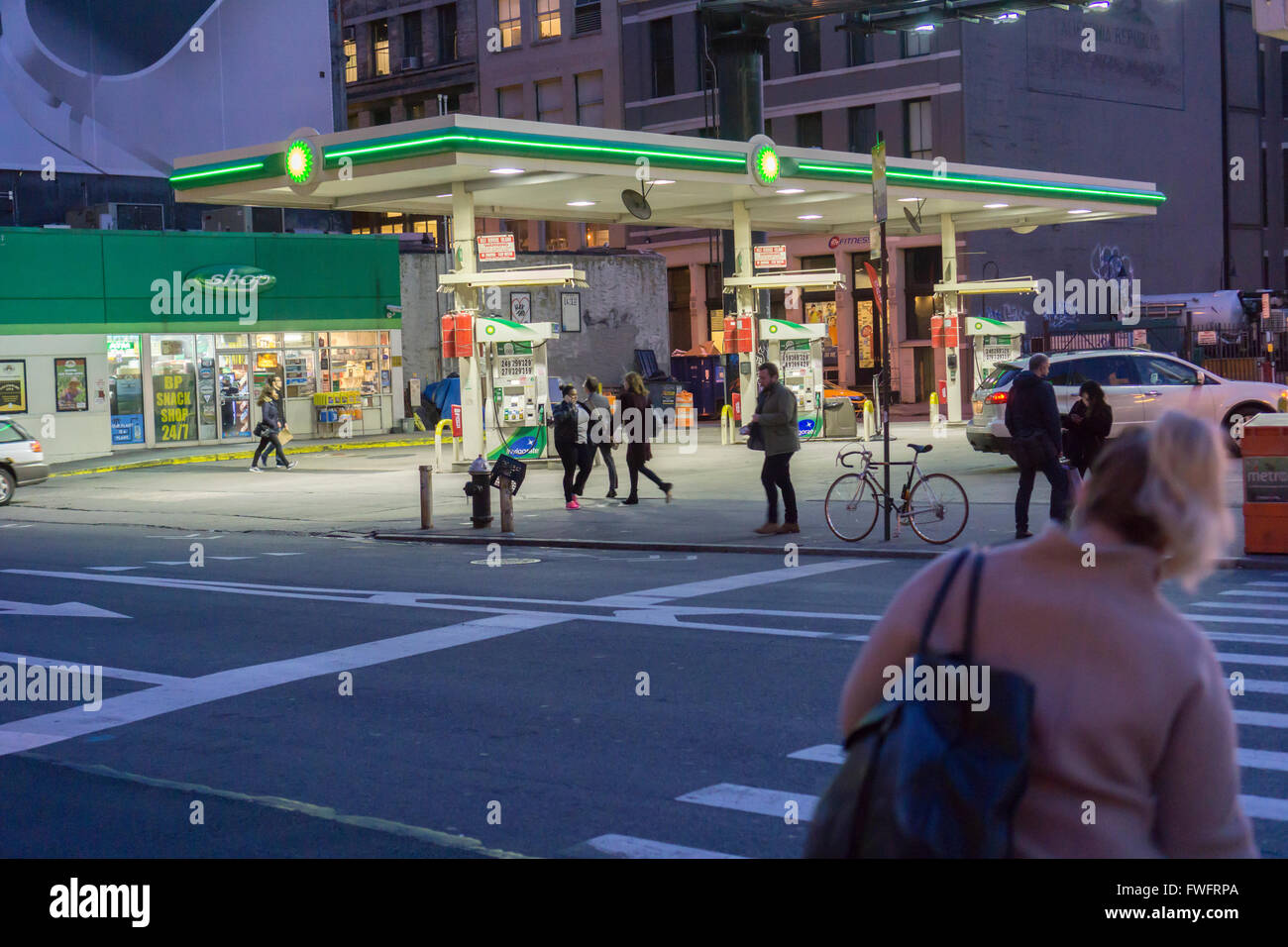 Bp gas station hi-res stock photography and images - Alamy