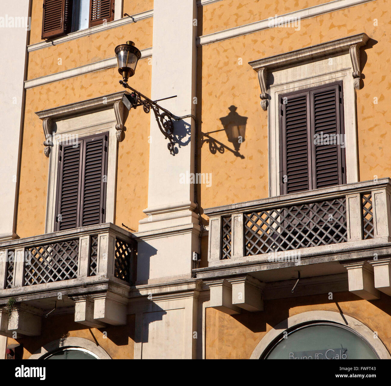 Classic italian architecture hi-res stock photography and images - Alamy