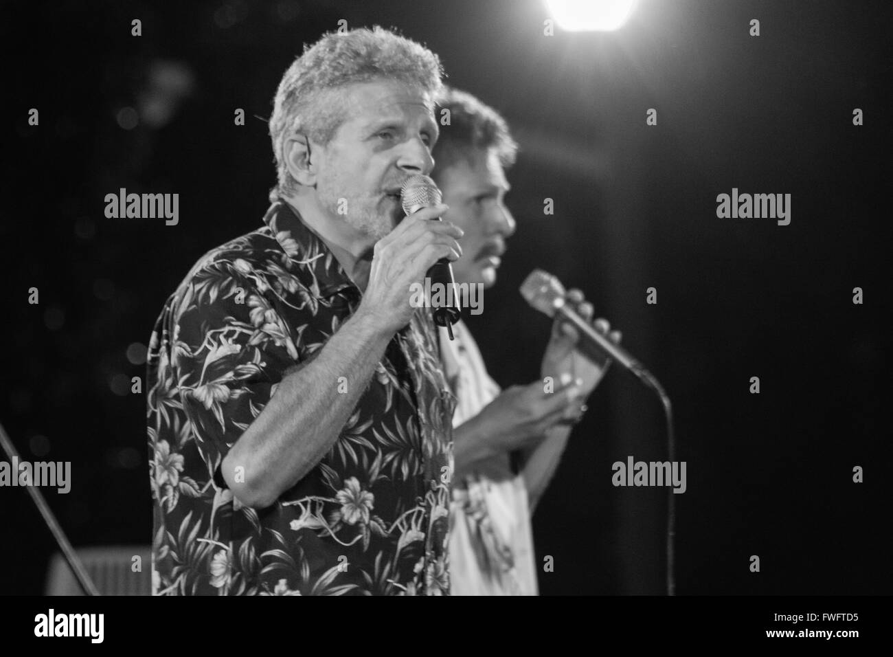 Johnny Maestro and the Brooklyn Bridge at an outdoor concert in ...