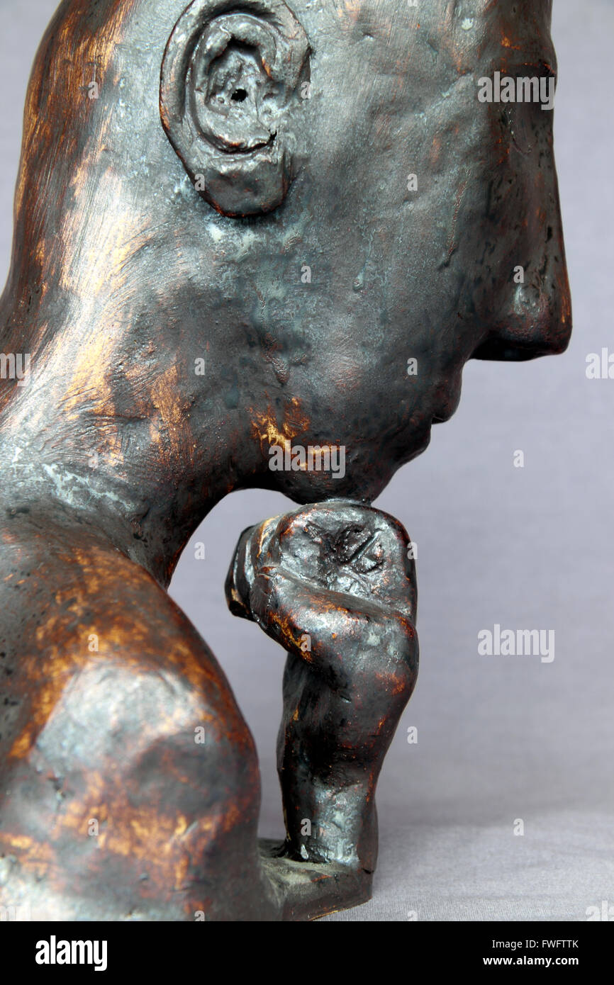 Ceramic head thinking man bust pottery Stock Photo - Alamy