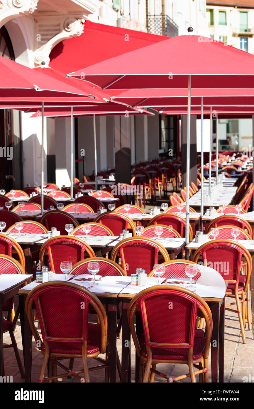 French restaurant provence south of france Stock Photo - Alamy