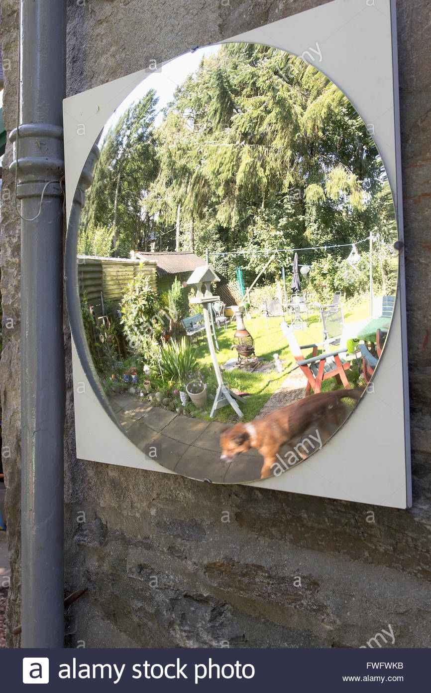Parabolic Mirror Stock Photos & Parabolic Mirror Stock Images - Alamy