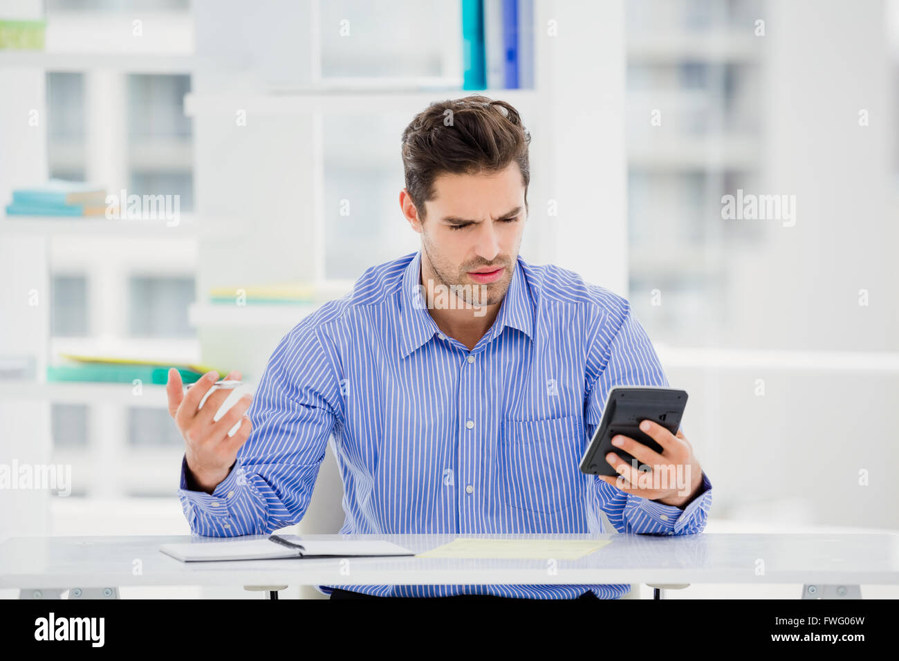 Calculating accounts hi-res stock photography and images - Alamy