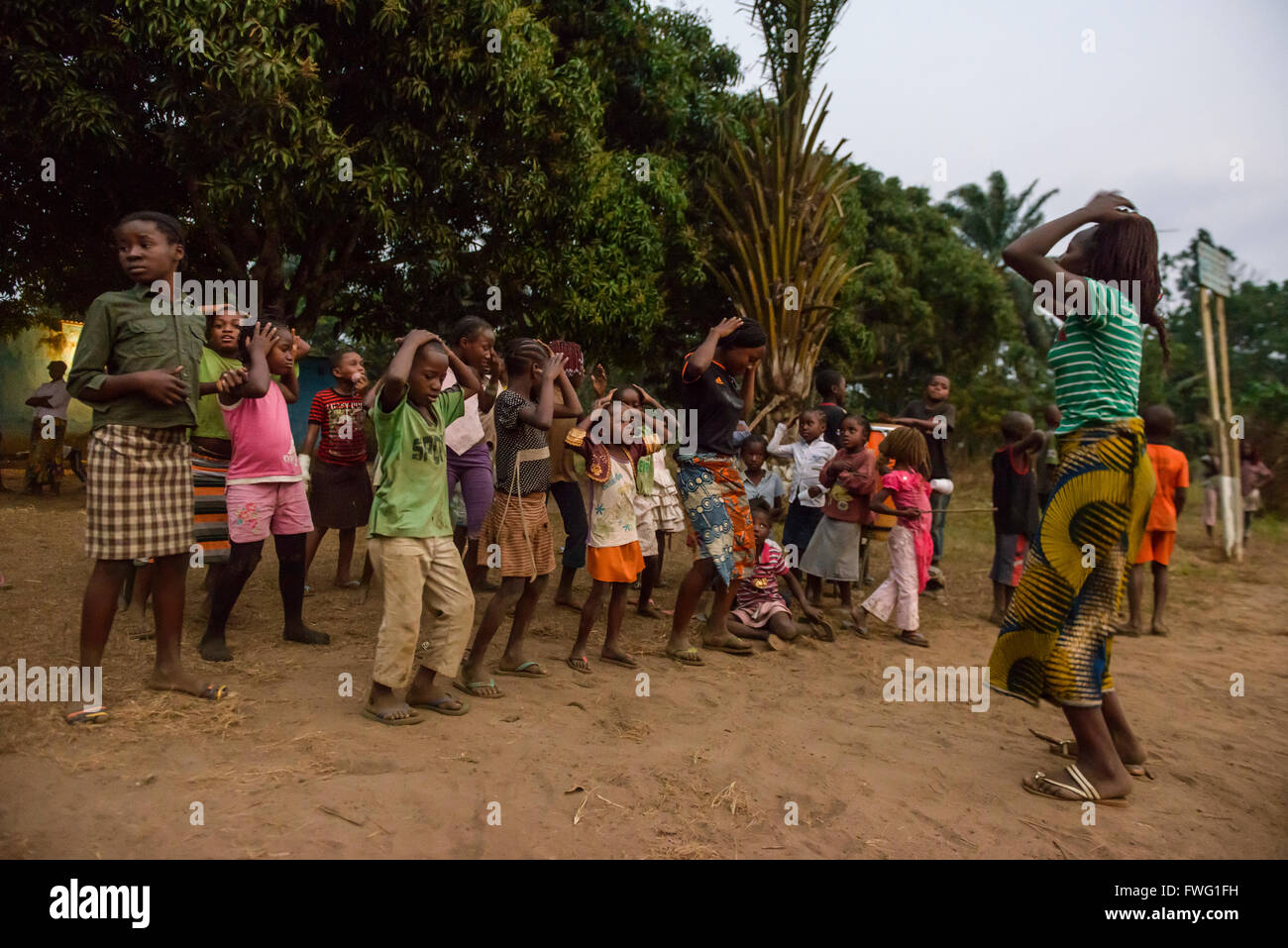 People dancing, Democratic Republic of Congo Stock Photo - Alamy