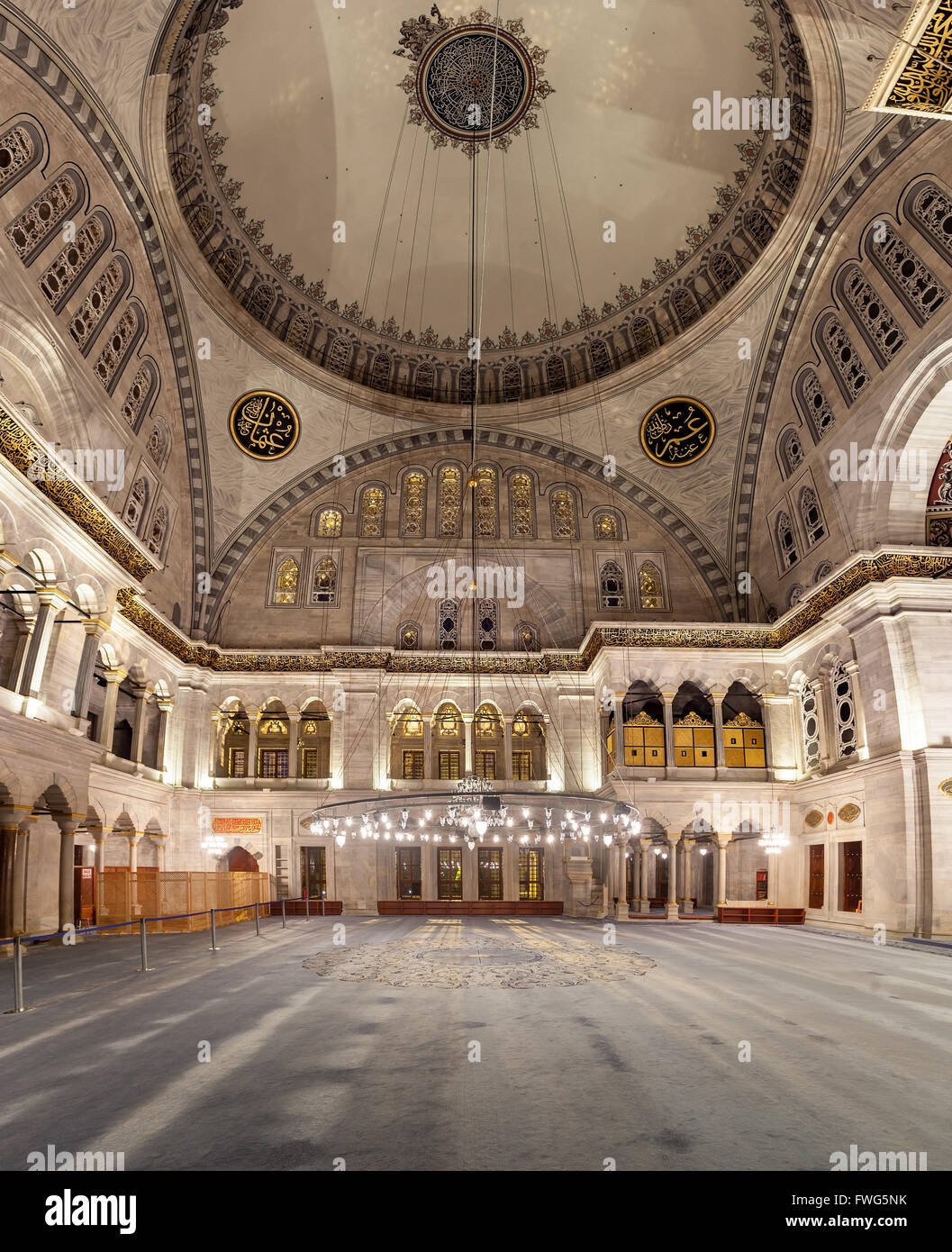 Blue Mosque interior Stock Photo - Alamy