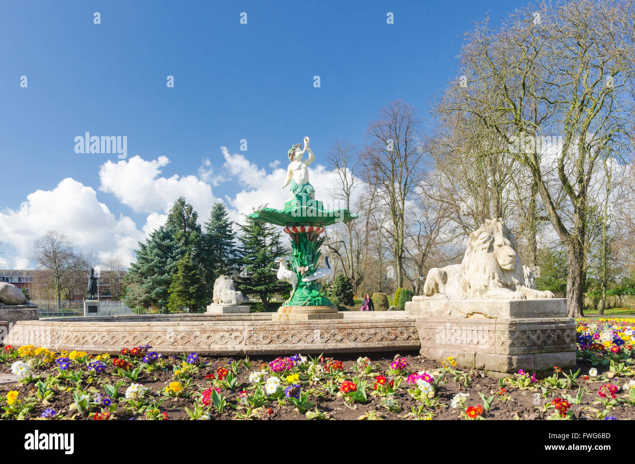 Decorative water feature in Beacon Park, Lichfield Stock Photo - Alamy