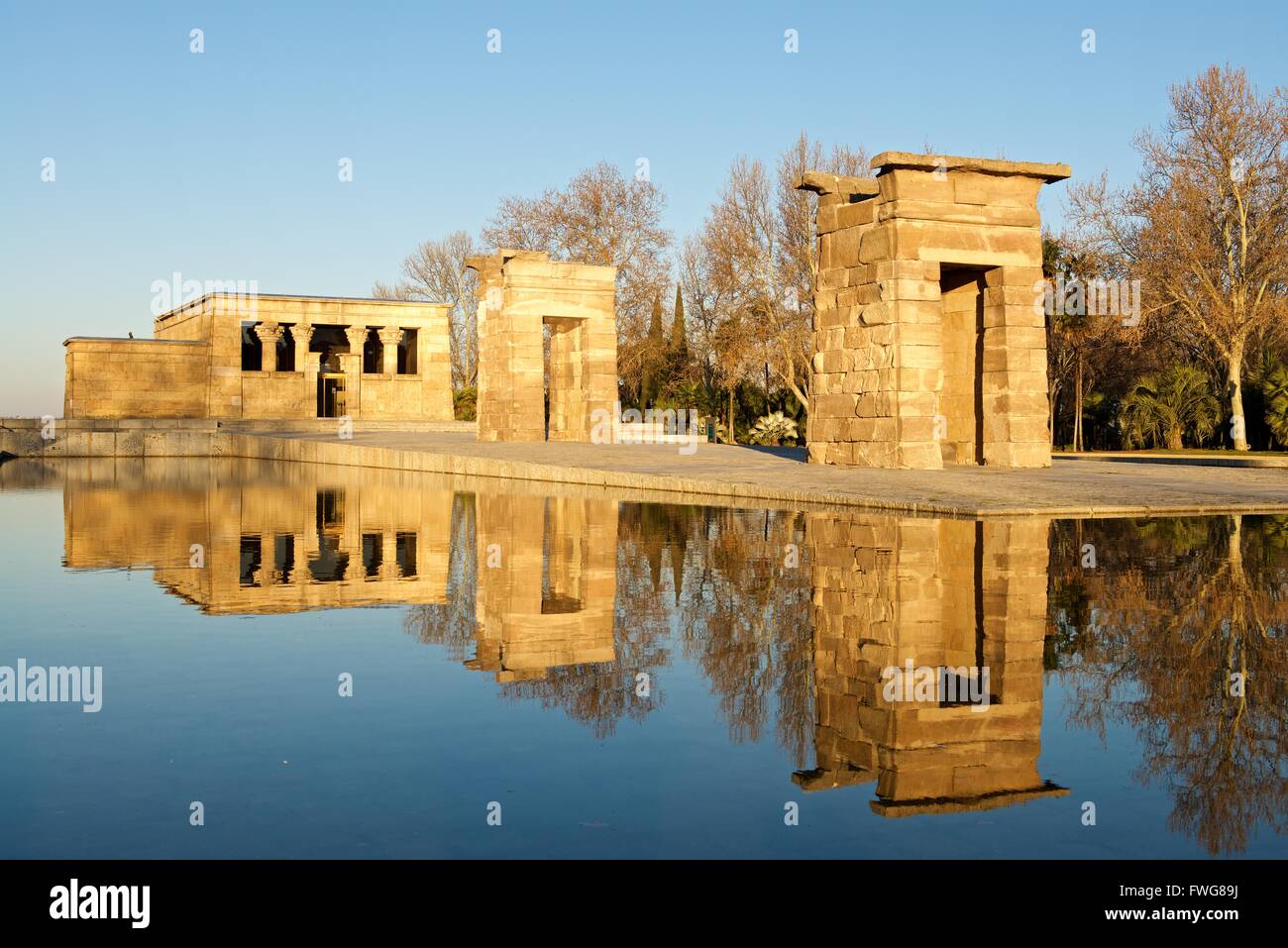 Debod Temple Stock Photos & Debod Temple Stock Images - Alamy