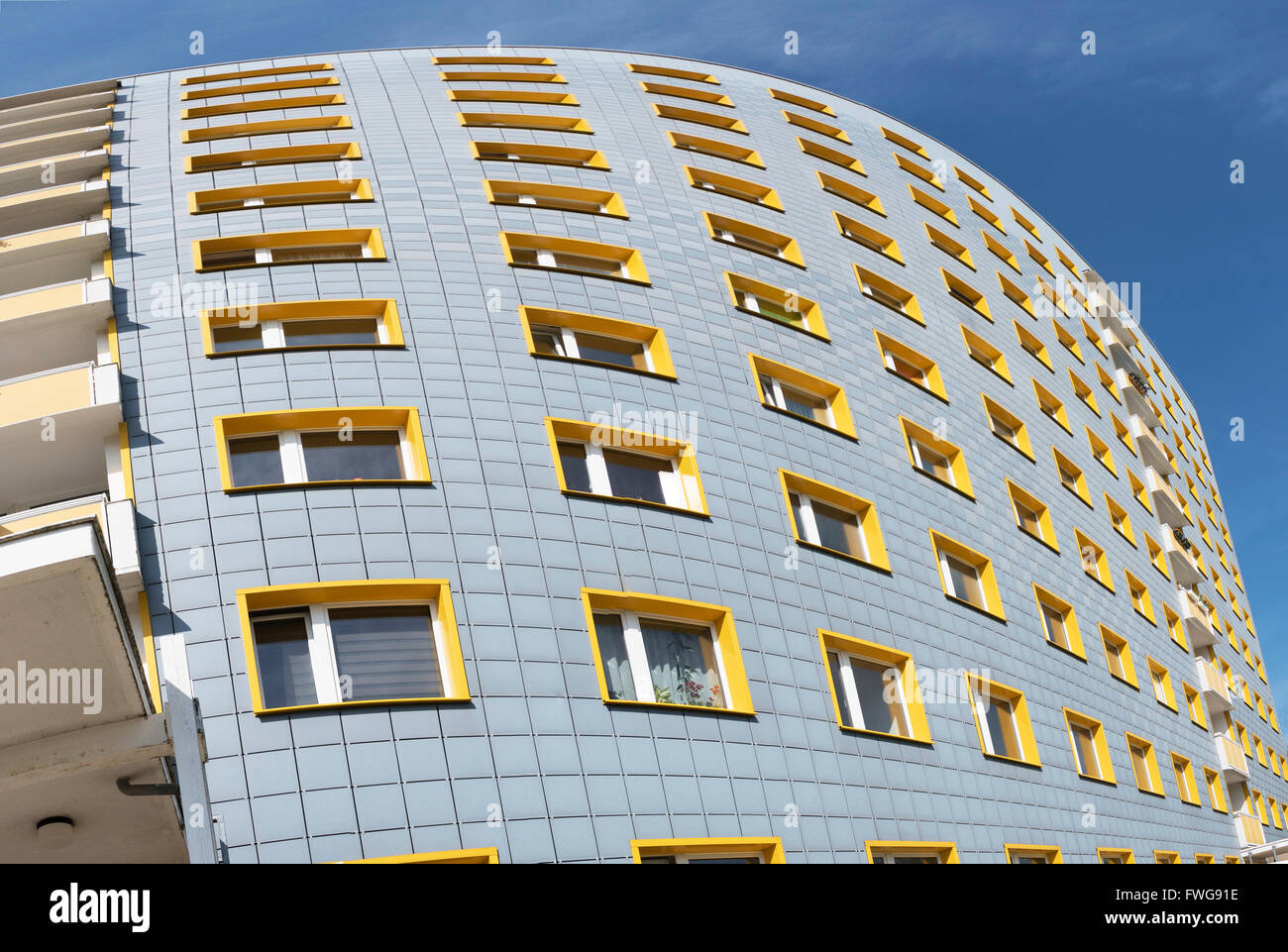 Modern grey building exterior nobody hi-res stock photography and ...