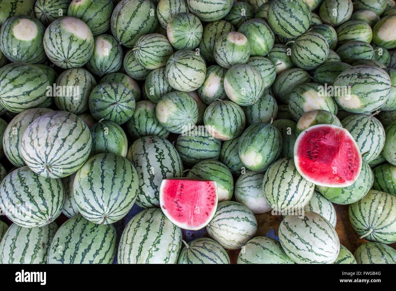 Melon melons display hi-res stock photography and images - Alamy