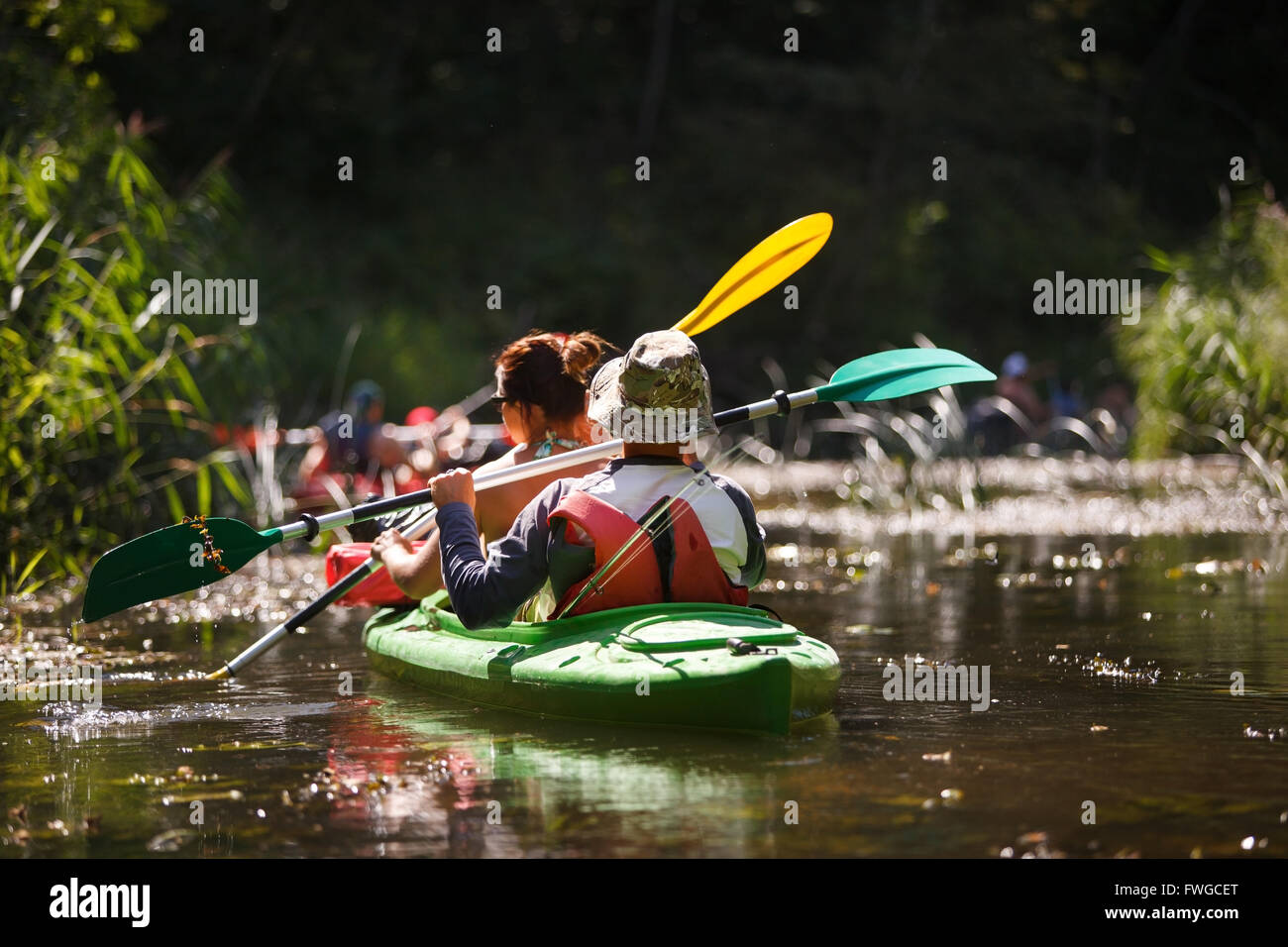 Family rowing boat small hi-res stock photography and images - Alamy