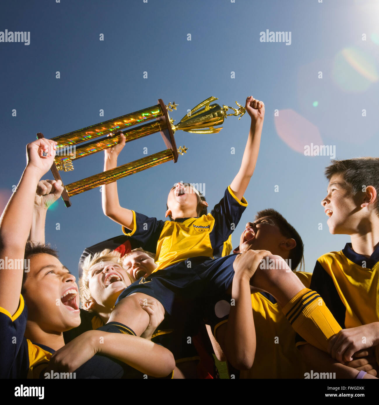 Soccer team trophy hi-res stock photography and images - Alamy