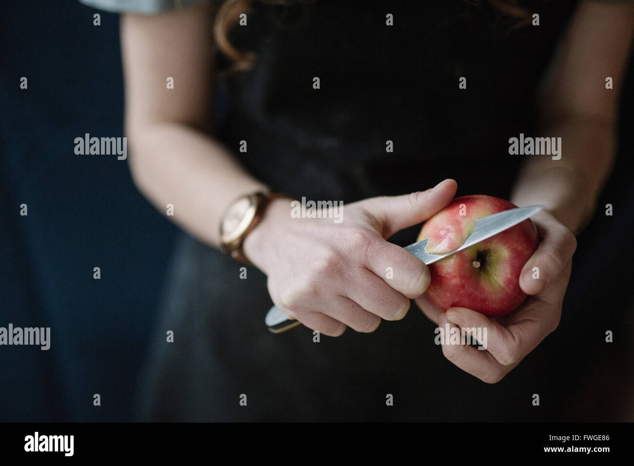 Peeling apple with knife hi-res stock photography and images - Alamy