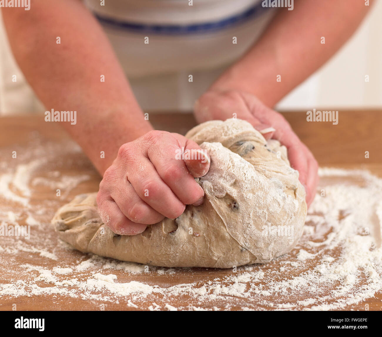 Floured hi-res stock photography and images - Alamy