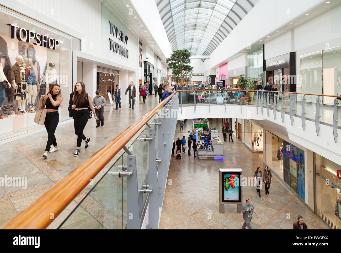 People shopping, Oracle Shopping Centre interior, Reading Berkshire UK ...