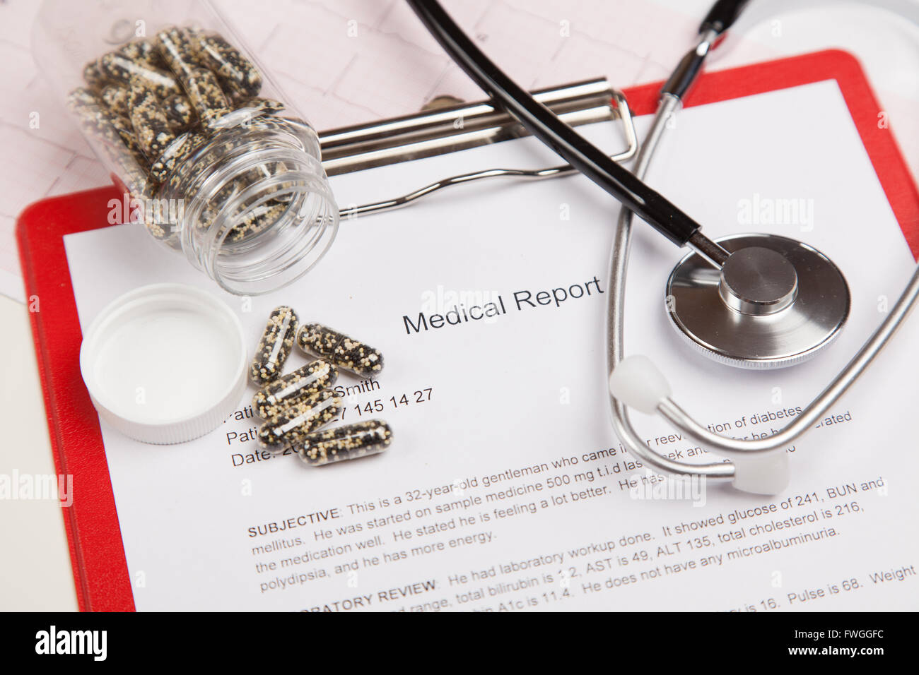 Medical report and cardiogram Stock Photo - Alamy