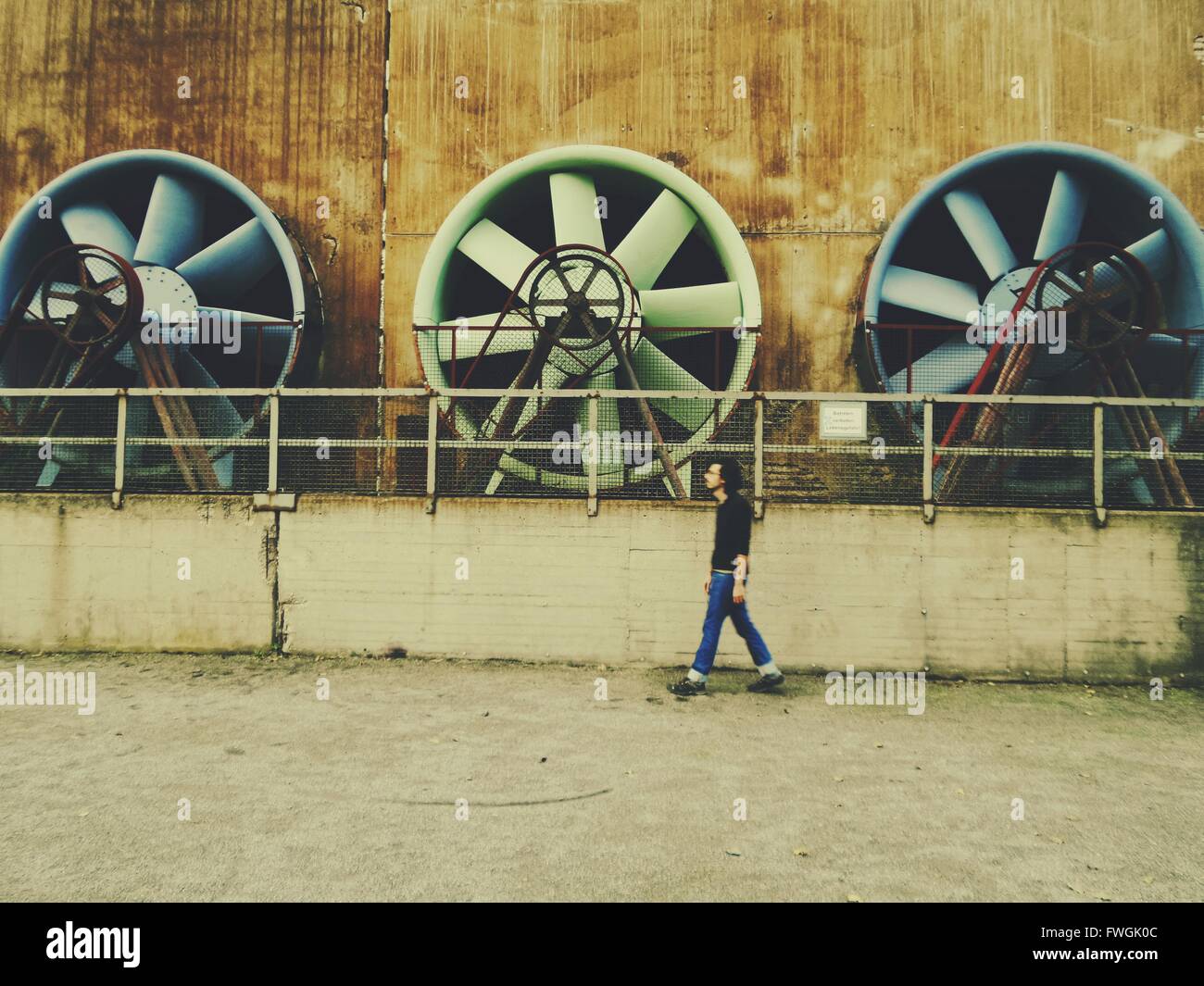 Fans man hi-res stock photography and images - Alamy