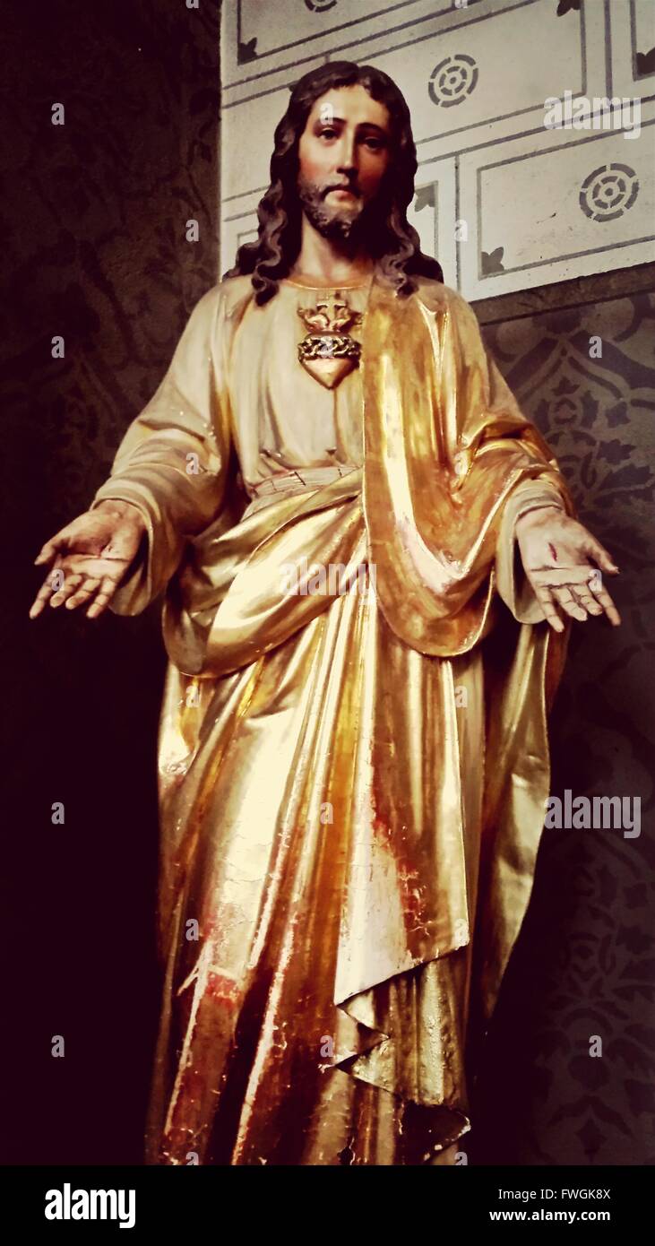 Jesus christ sculpture in church hi-res stock photography and images ...