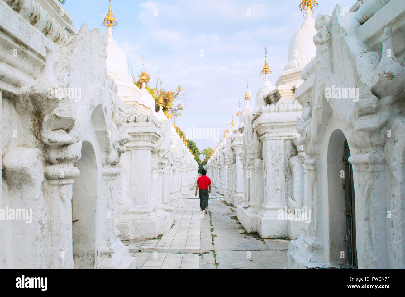 Tipitaka pali canon hi-res stock photography and images - Alamy