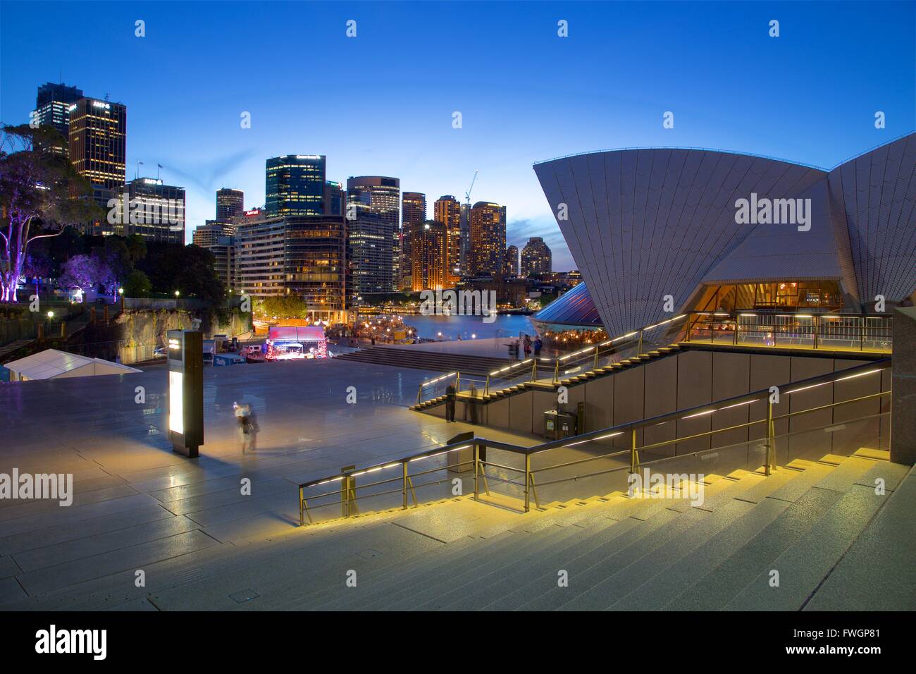 International expressionist architecture hi-res stock photography and ...