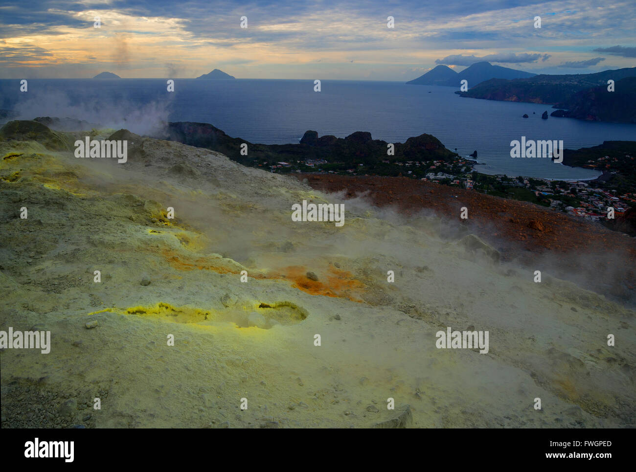 Vulcano island sicily smoke hi-res stock photography and images - Alamy