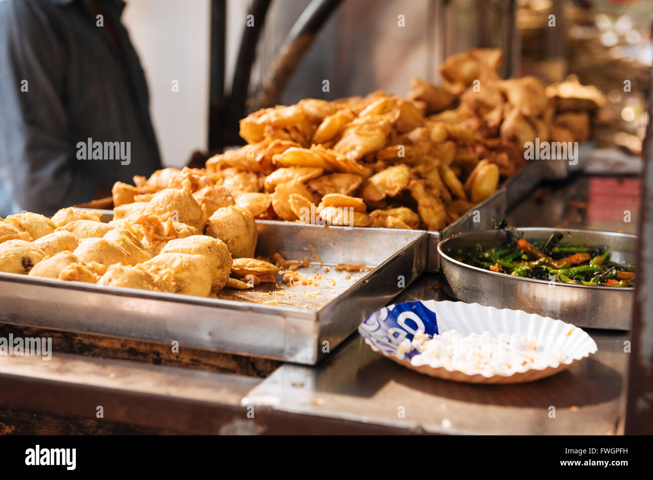 Food stall mumbai hi-res stock photography and images - Alamy