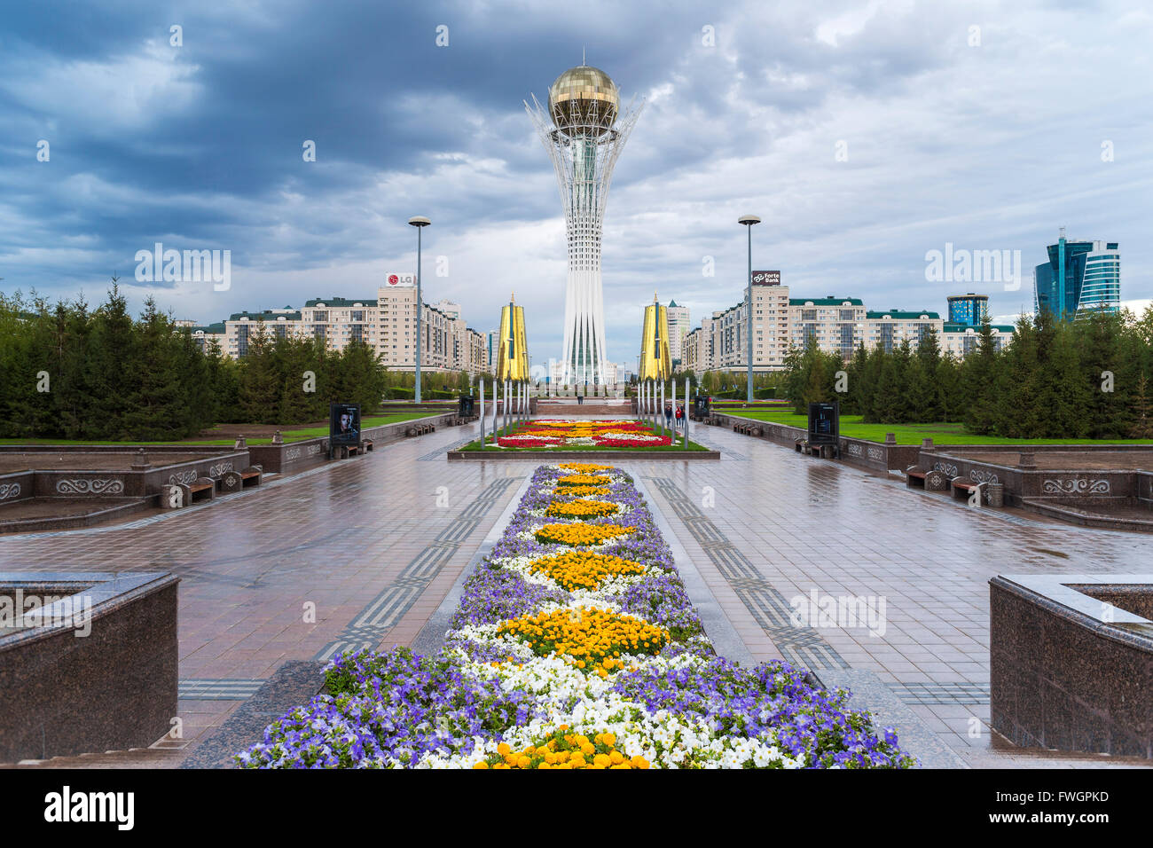 Nurzhol Bulvar, Central Boulevard and Bayterek Tower illuminated at ...