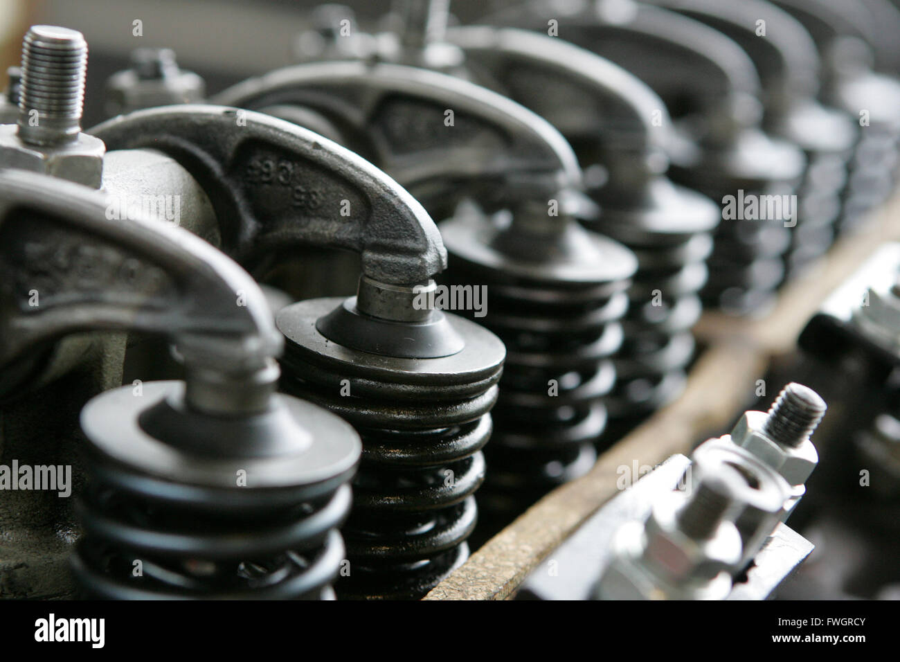 Pistons hi-res stock photography and images - Alamy