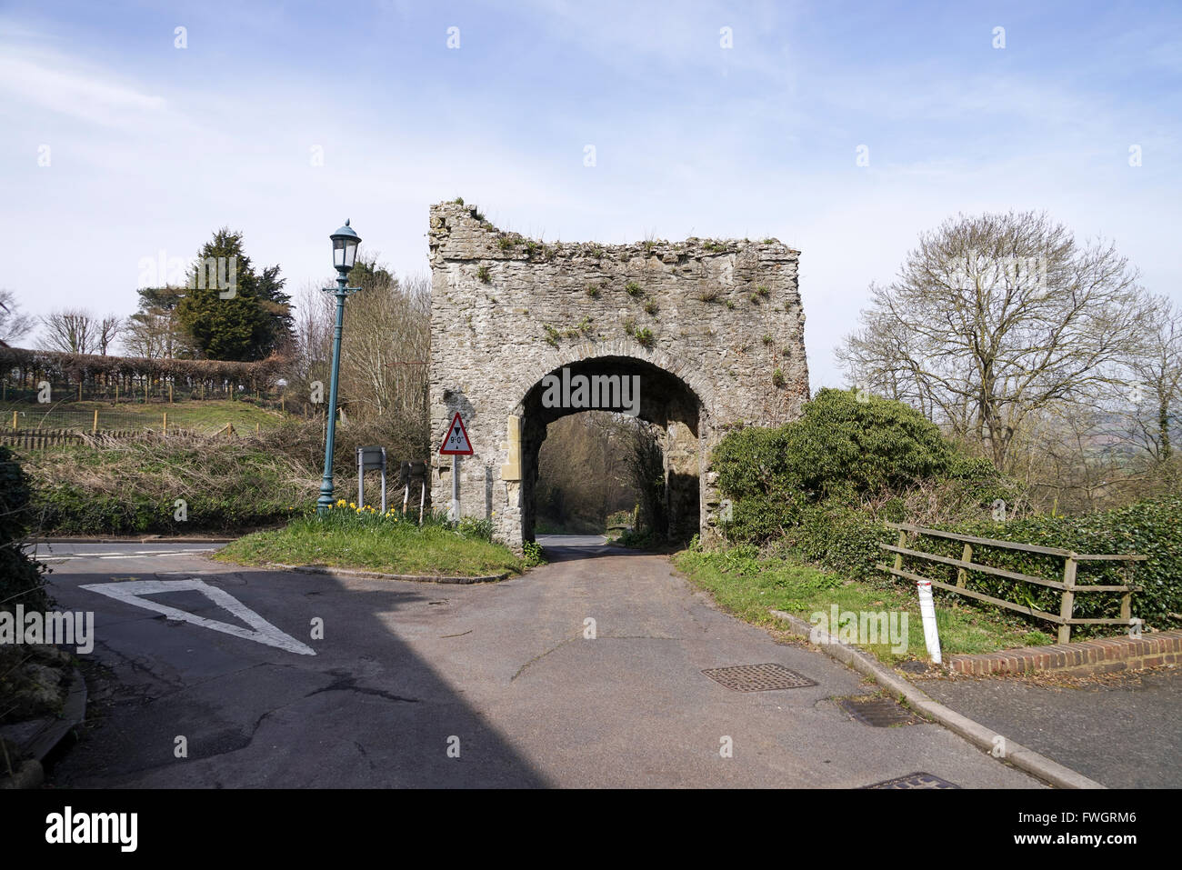 The Pipewell Medieval Town Gate, Winchelsea, East Sussex -1 Stock Photo ...