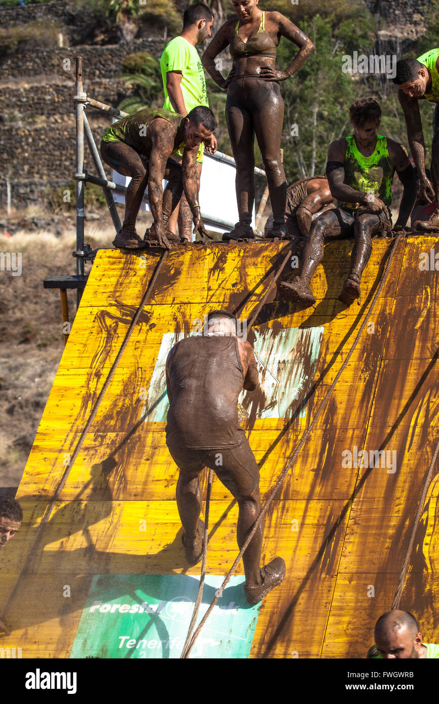 spartan race competition Stock Photo - Alamy