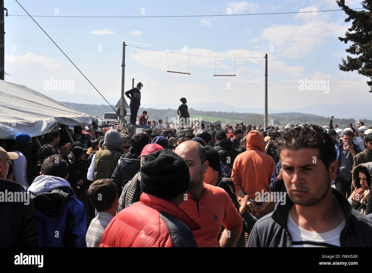 Police behind hi-res stock photography and images - Alamy