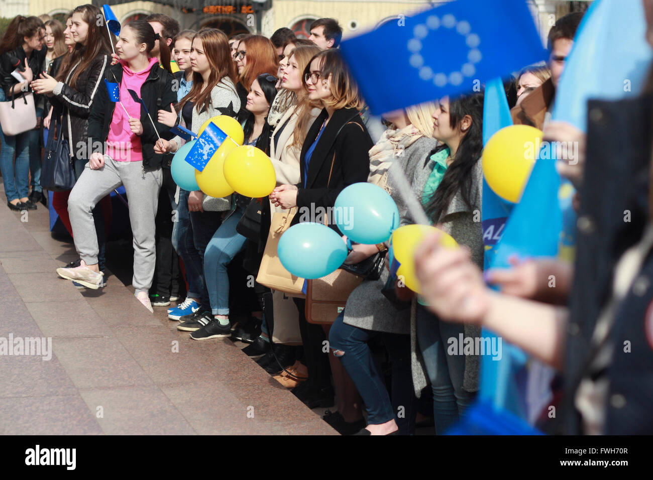 Kiev, Ukraine. 05th Apr, 2016. Ukrainian students form a live chain ...