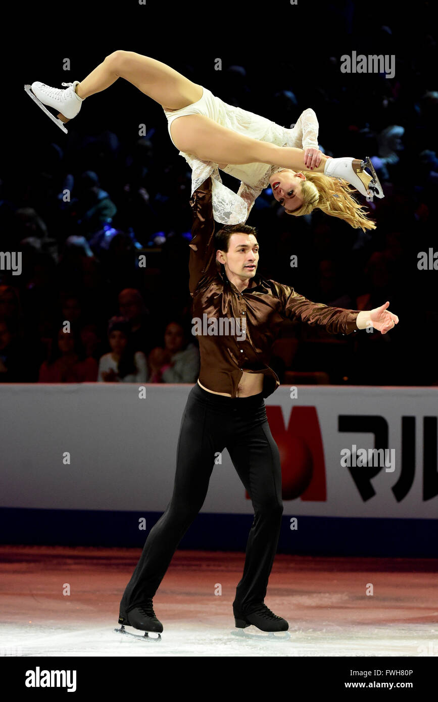 Sunday, April 3, 2016: Alexa Scimeca and Chris Knierim (USA) perform at ...