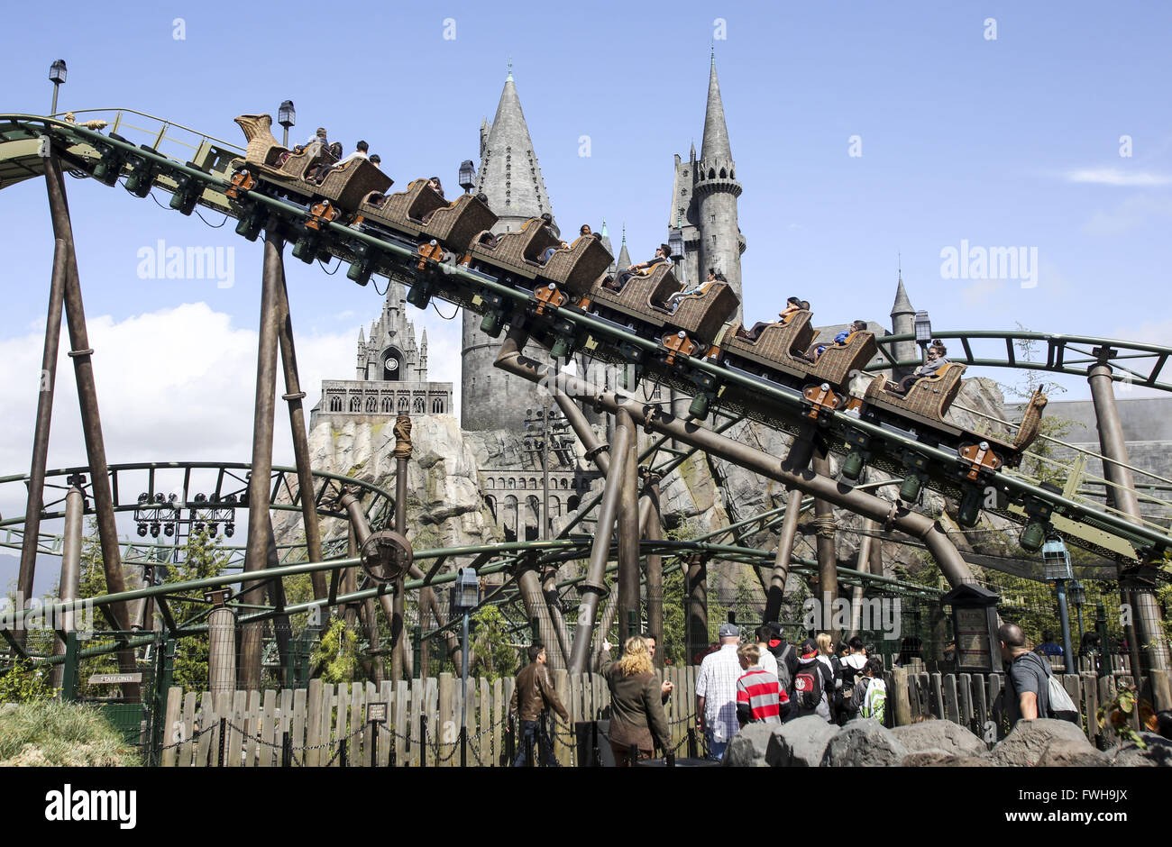 Los Angeles, California, USA. 5th Apr, 2016. Harry Potter theme park at ...