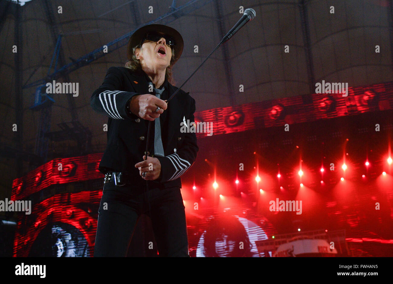 Udo lindenberg singer hat stage hi-res stock photography and images - Alamy