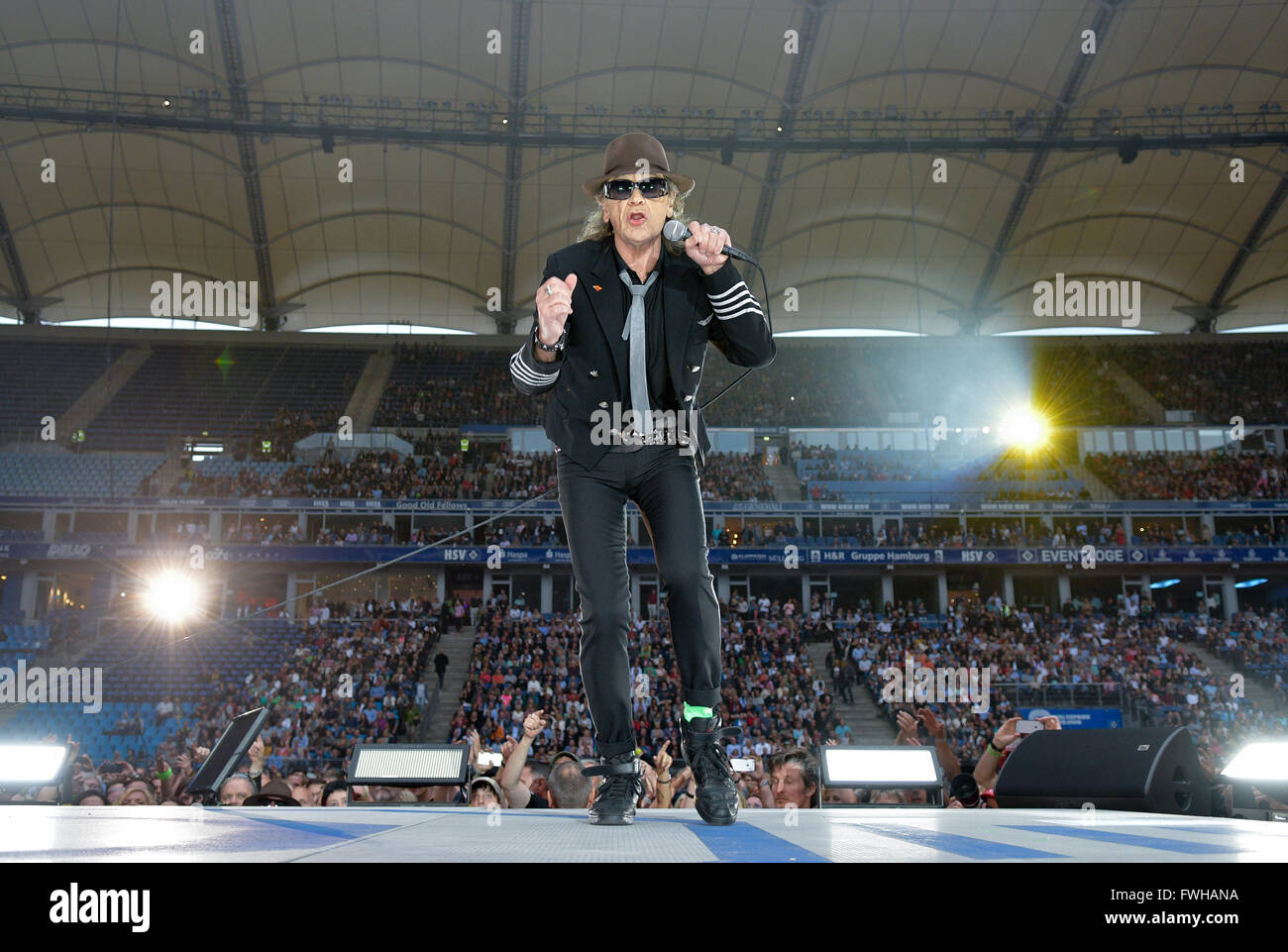 Udo lindenberg singer hat stage hi-res stock photography and images - Alamy