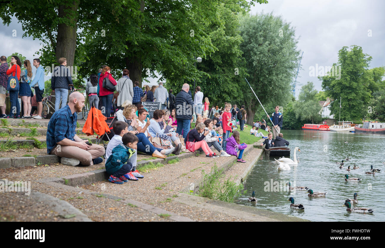 River Cam, Cambridge, UK. 12th June, 2016. Cambridge University ...
