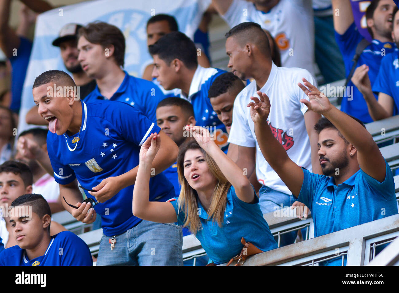 BELO HORIZONTE, MG - 06/12/2016: ATHLETIC MG X CRUISE - Torcida Cruise ...