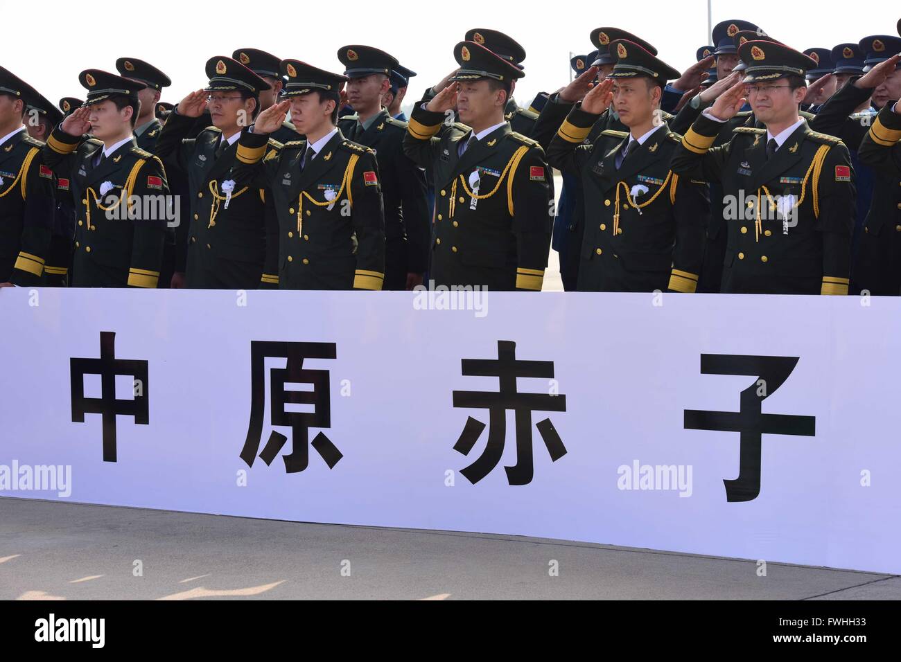 Un peacekeeping soldiers hi-res stock photography and images - Alamy