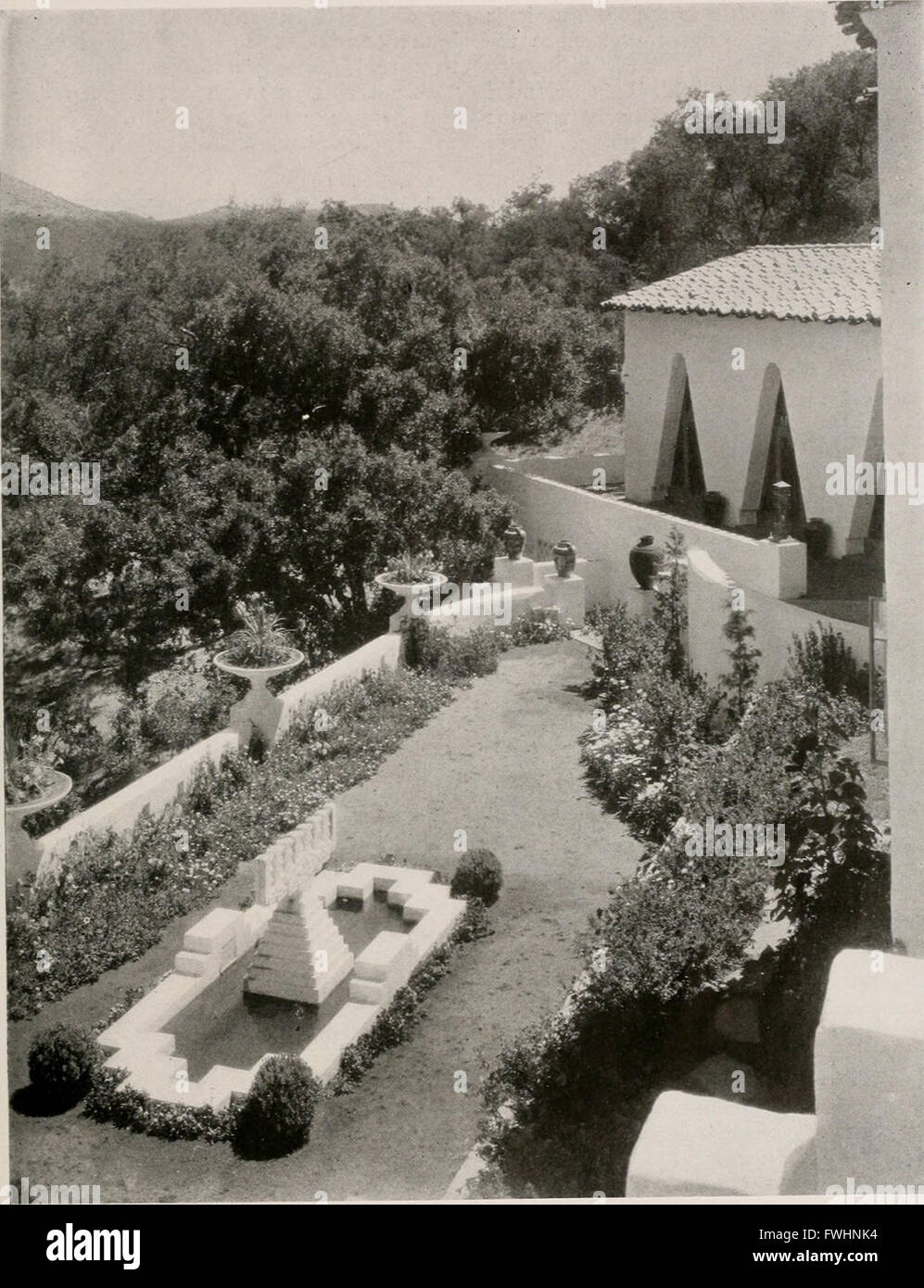A 1933 publication focused on advancements in architecture and ...