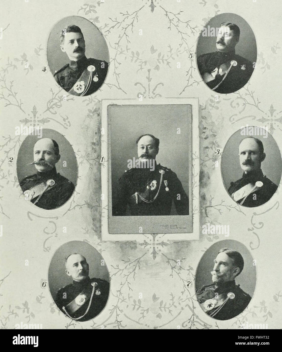 Queens own rifles hi-res stock photography and images - Alamy