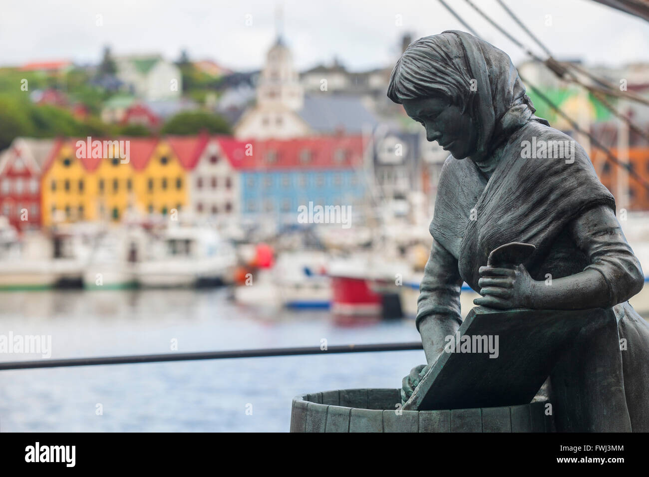 Female washing clothes hi-res stock photography and images - Alamy