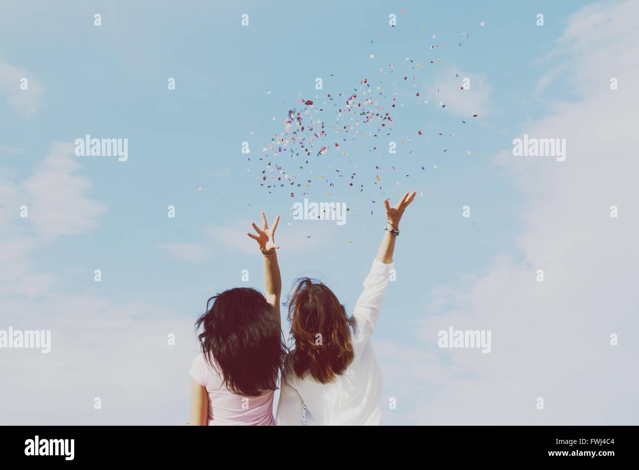 Throwing arms hi-res stock photography and images - Alamy