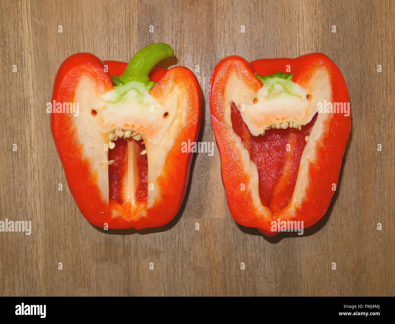 Cross section red bell pepper hi-res stock photography and images - Alamy